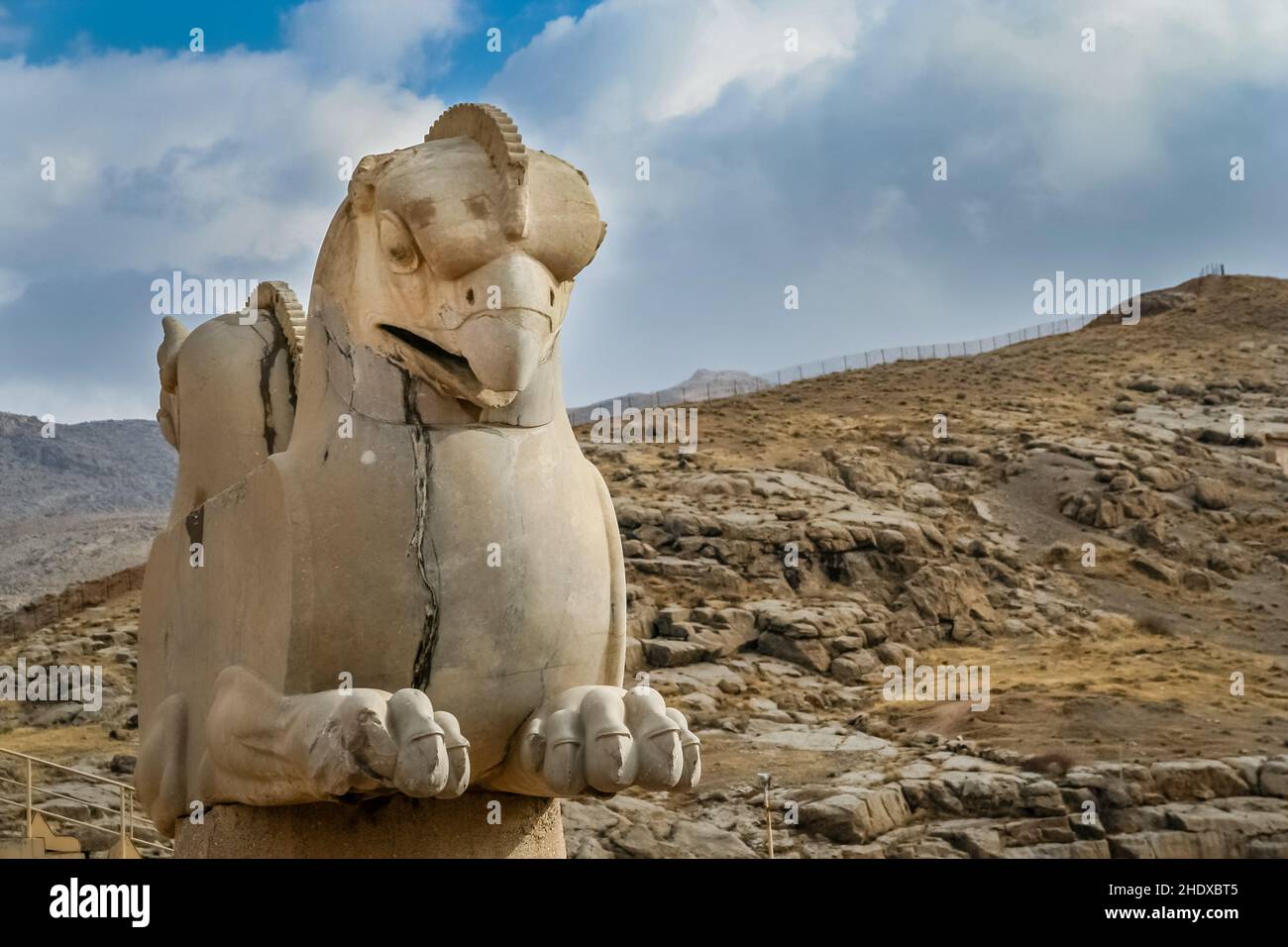 Ancient persian sculptures hi-res stock photography and images - Alamy