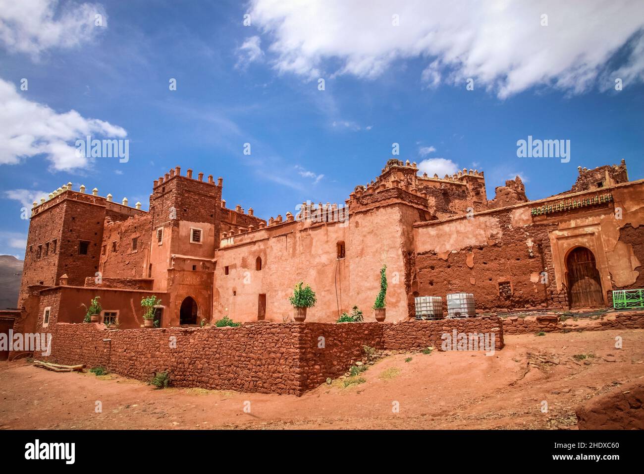 fortification, telouet, kasbah von telouet, fortifications Stock Photo ...