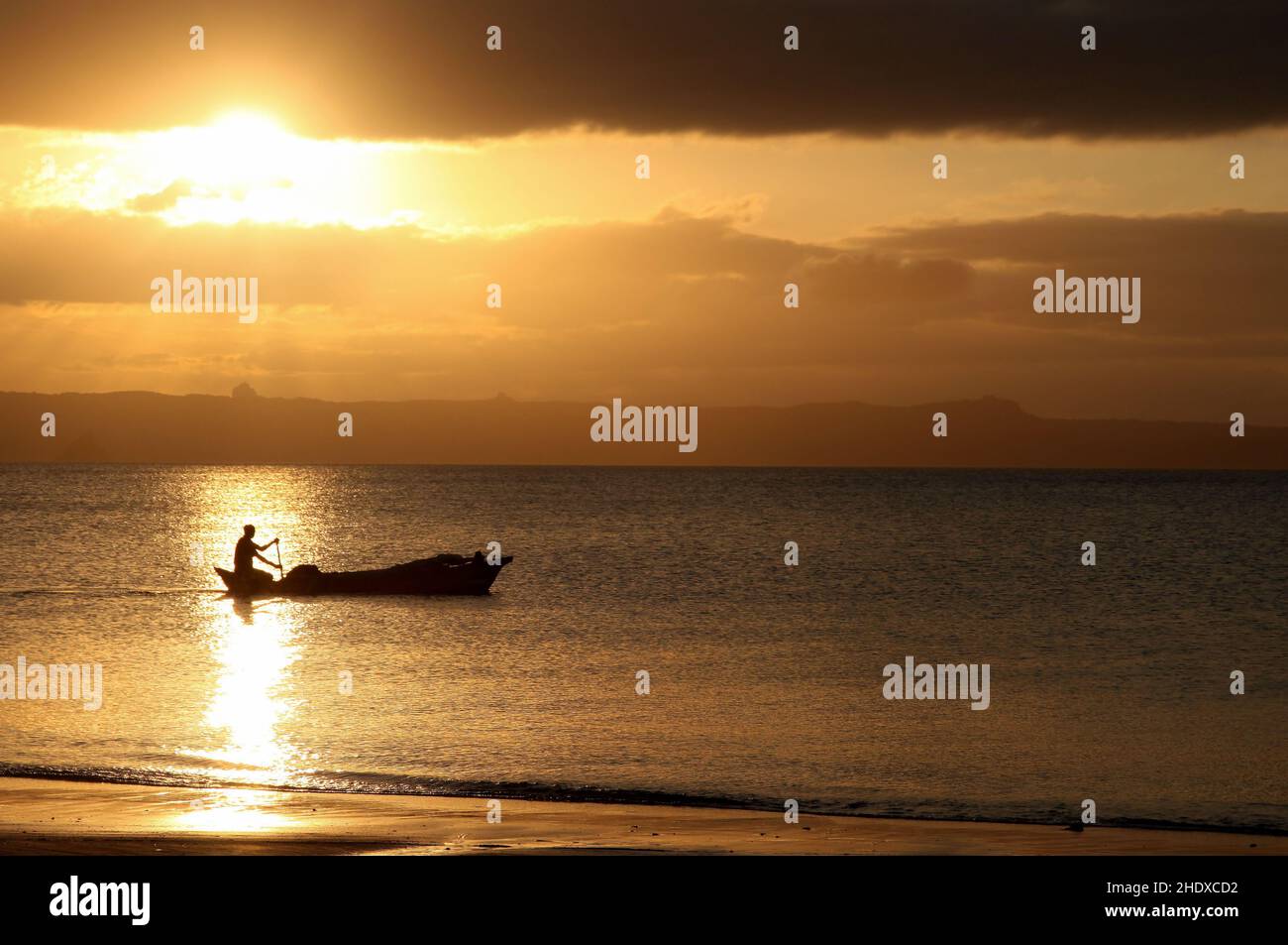 madagascar, pirogue, madagascars Stock Photo - Alamy