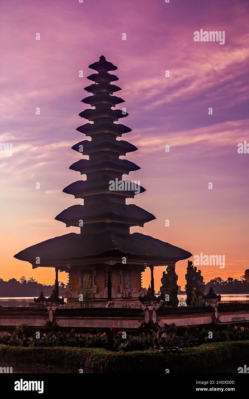 bali, water temple, pura bratan, balis, water temples Stock Photo - Alamy