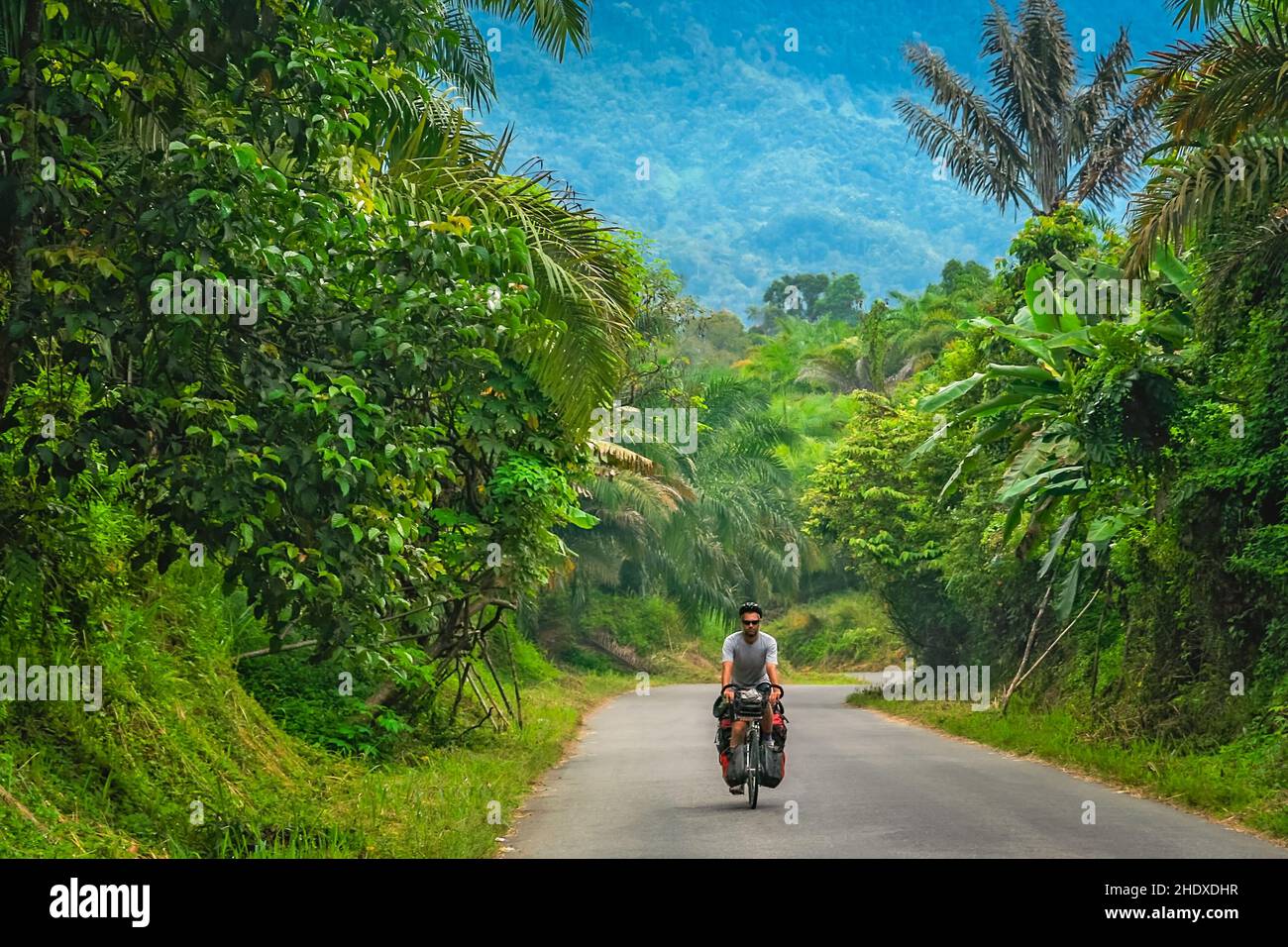 Sumbawa people hi-res stock photography and images - Alamy