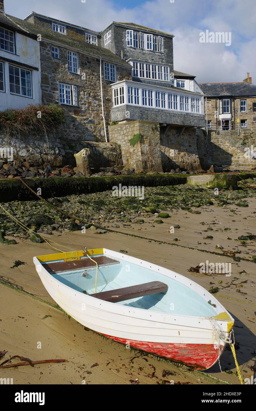 Mousehole outside hi-res stock photography and images - Alamy