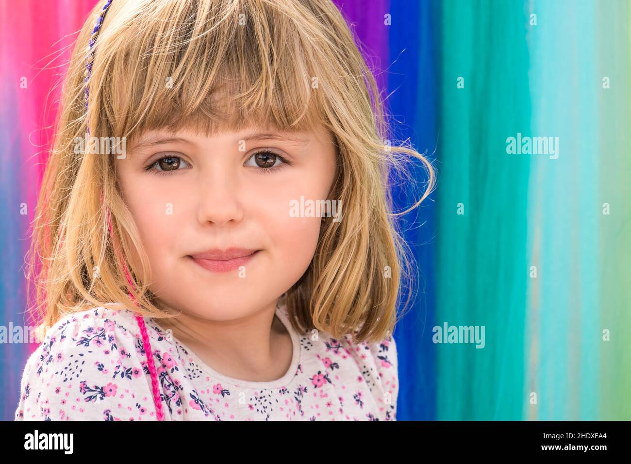 girl, smiling, girls, smile Stock Photo - Alamy