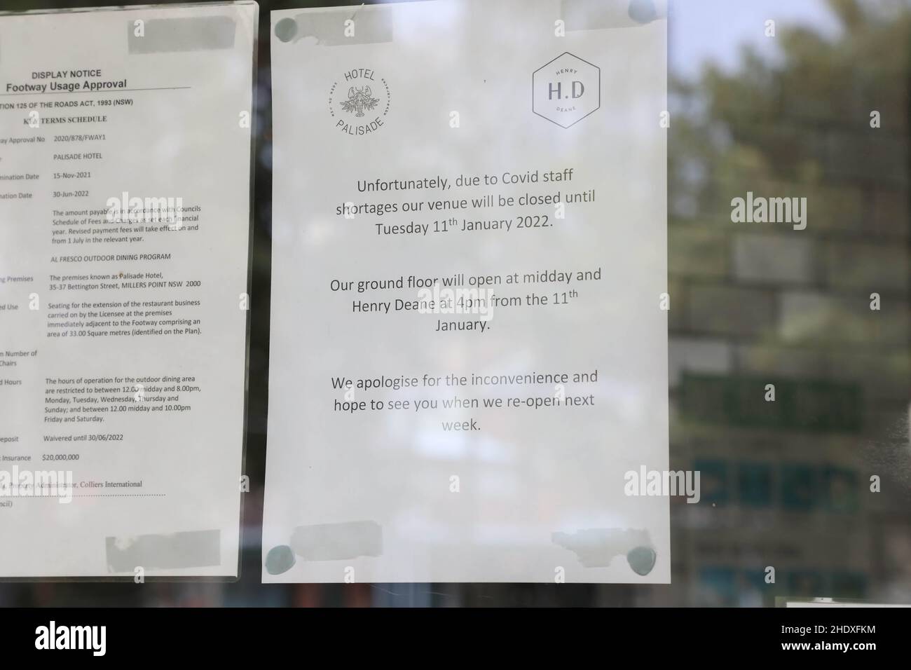 Closed due to staff shortage sign hi-res stock photography and images ...