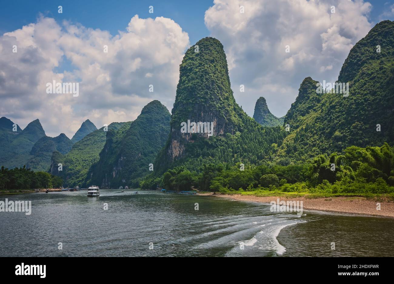 li river, karstgebirge, li jiang, li rivers Stock Photo - Alamy