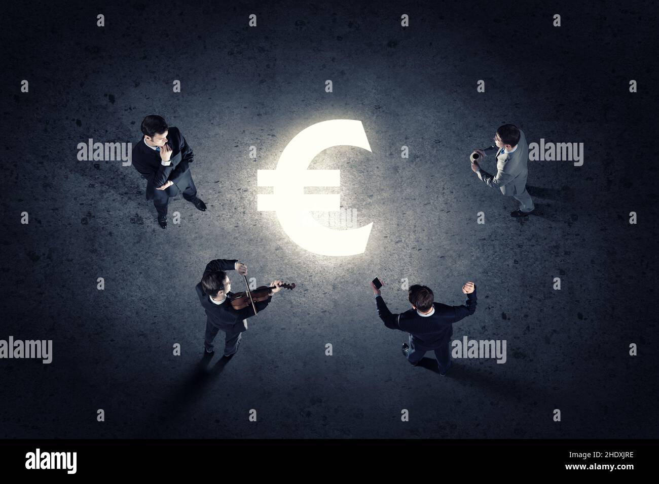 Full salaries hi-res stock photography and images - Alamy