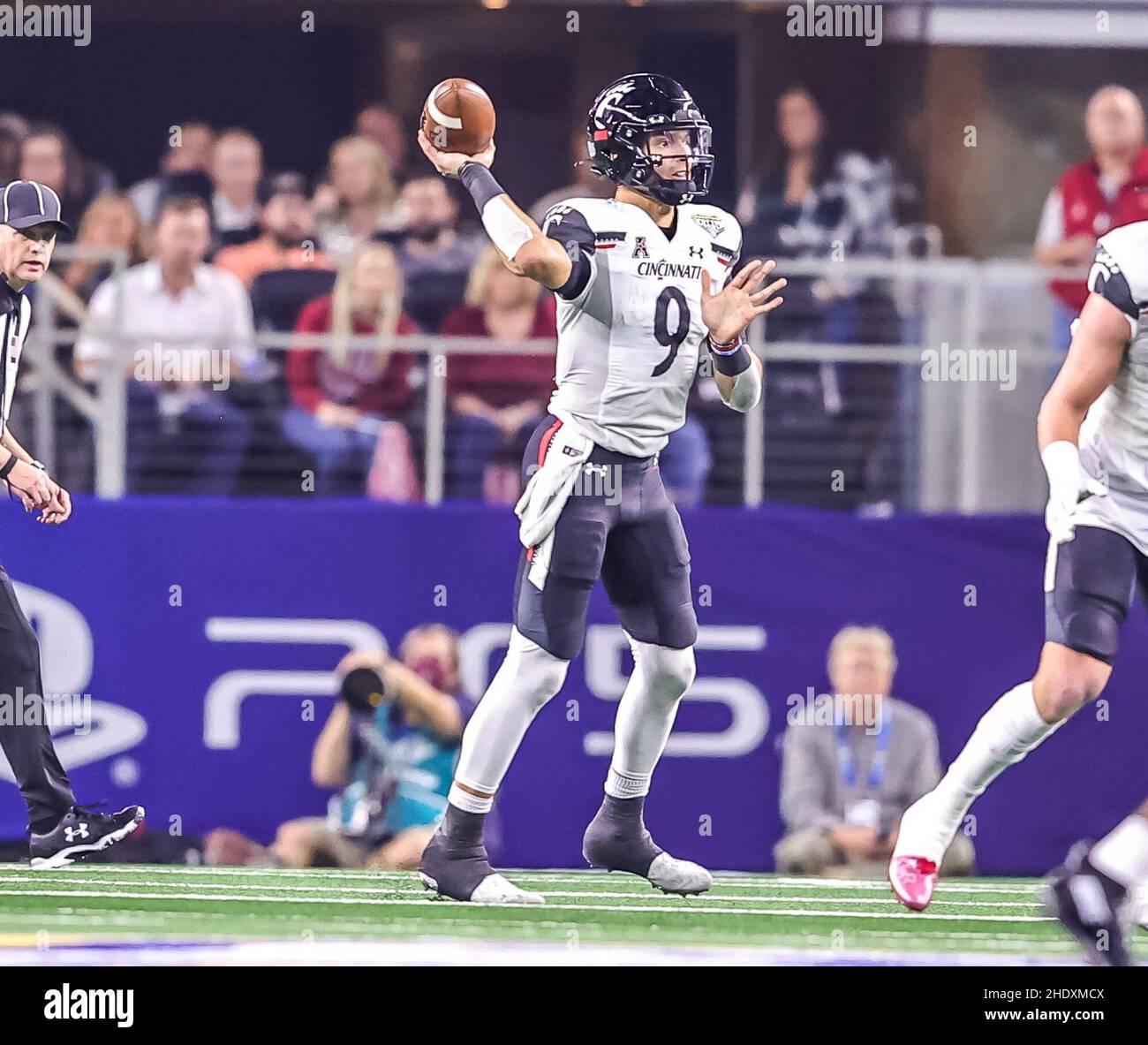 December 31, 2021: Cincinnati Bearcats quarterback Desmond Ridder (9 ...