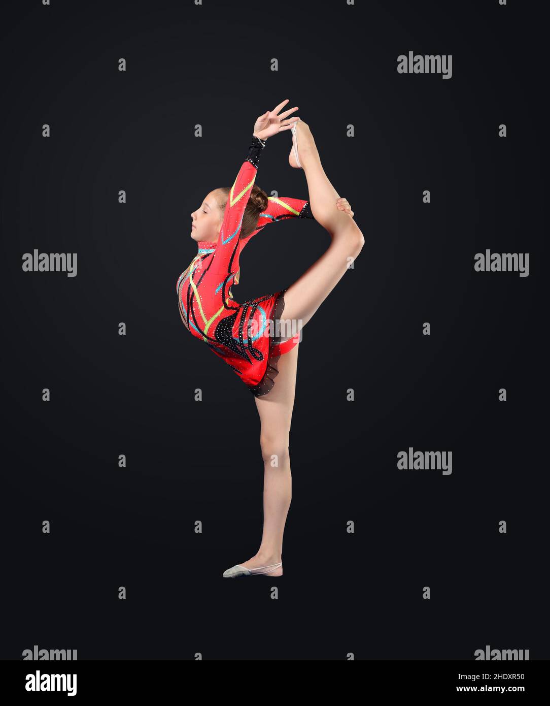 Child gymnasts hi-res stock photography and images - Alamy