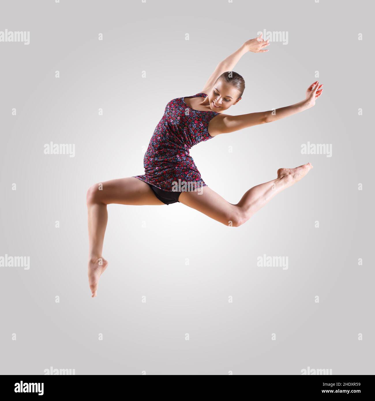 Modern dance hi-res stock photography and images - Alamy