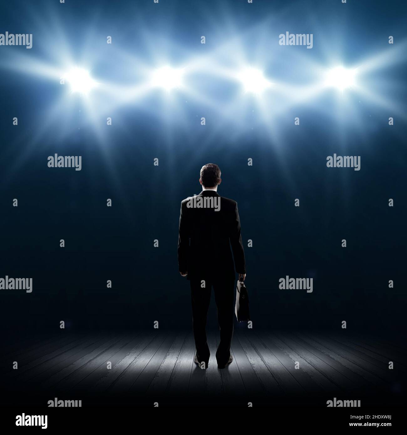 Stage center spotlight hi-res stock photography and images - Alamy