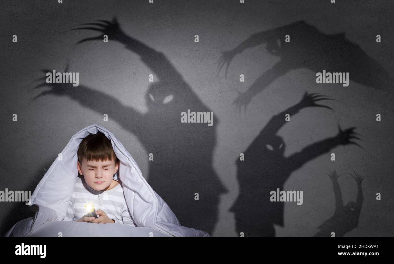 Children frightened ghosts hi-res stock photography and images - Alamy