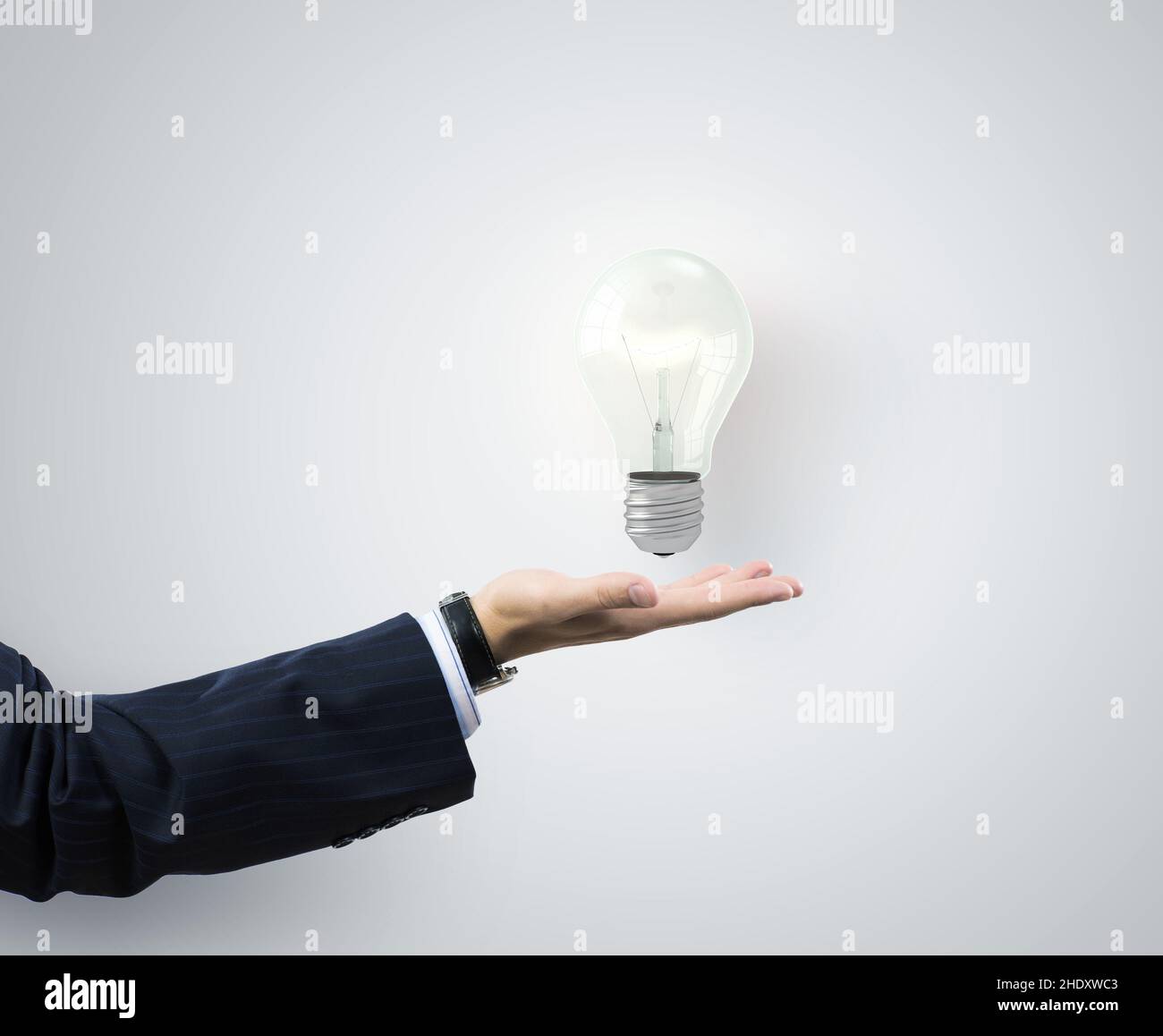 Troubleshooting girl hi-res stock photography and images - Alamy