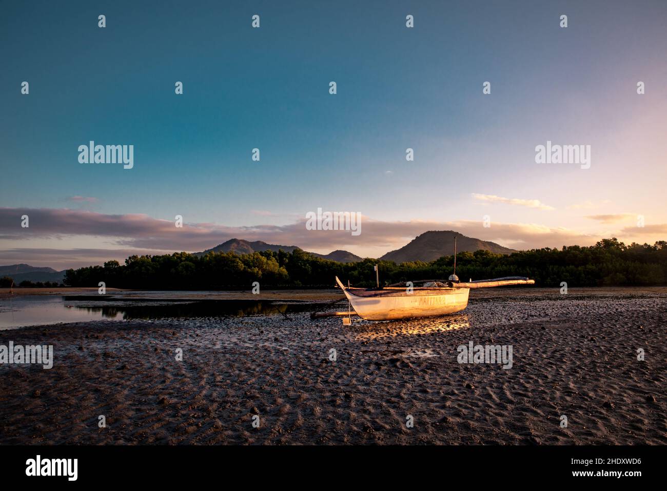 Beautiful seascape at the beach of Lian, Batangas Stock Photo - Alamy