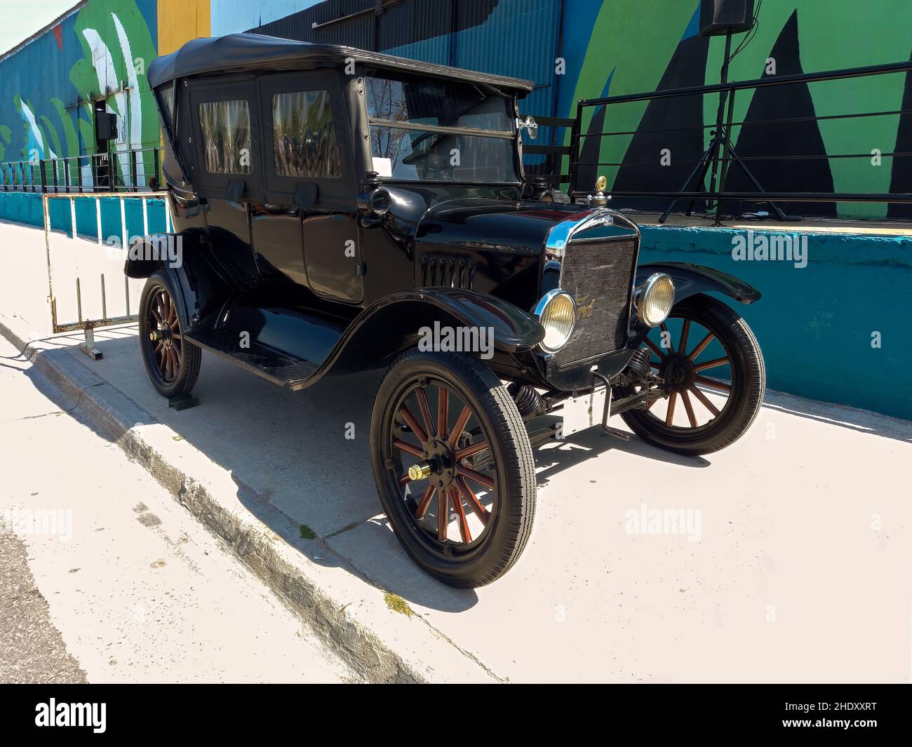 Ford model t assembly line hi-res stock photography and images - Alamy