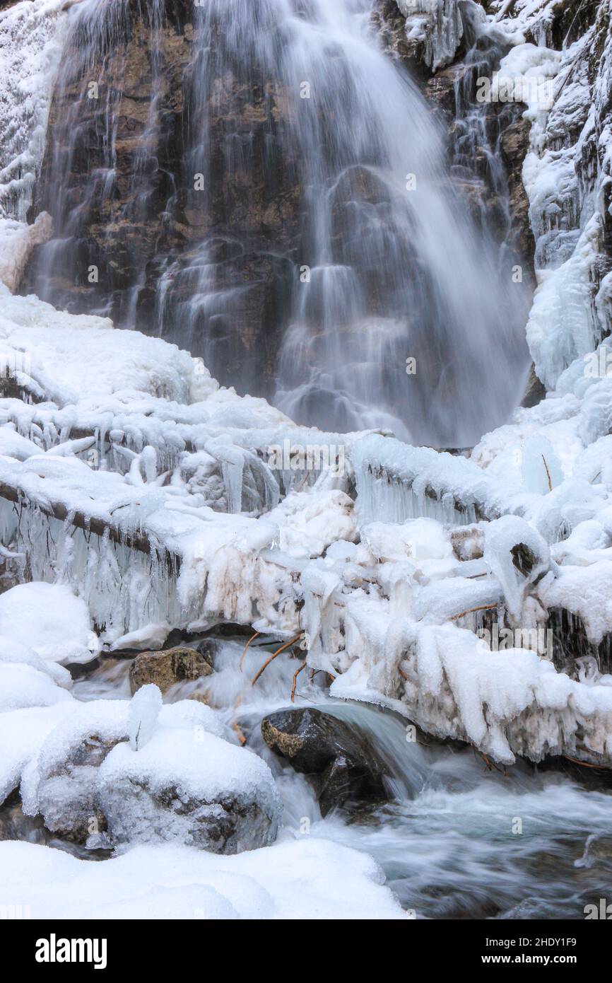Winter waterfalls hi-res stock photography and images - Alamy