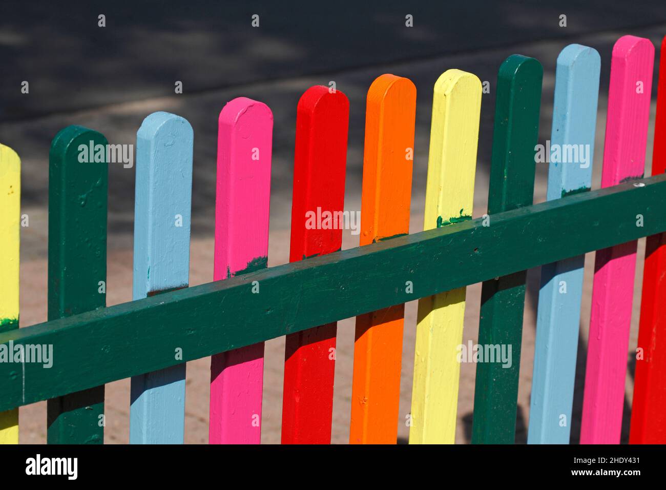 painted, pale fence, painteds, pale fences Stock Photo - Alamy