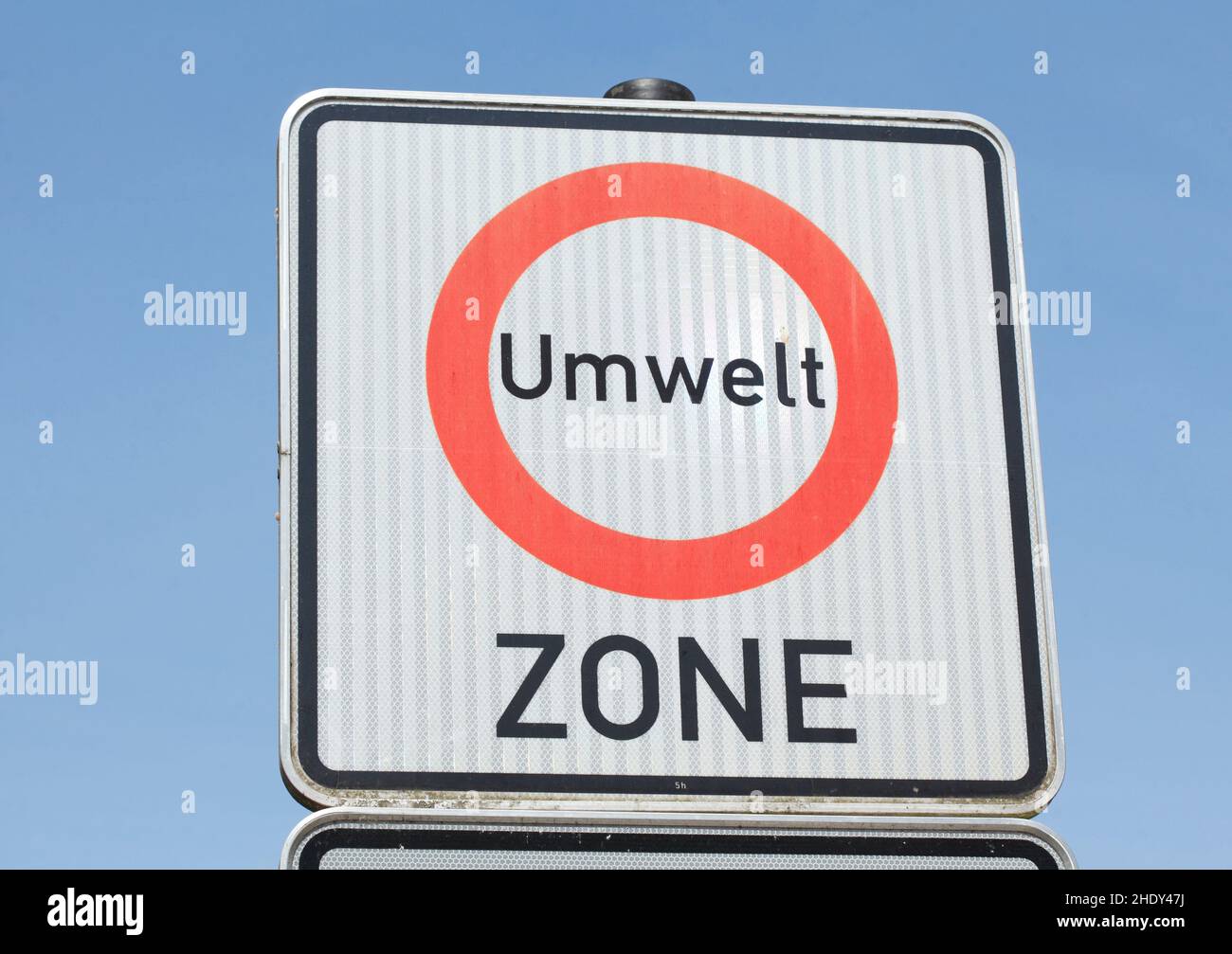 Cool zone hi-res stock photography and images - Alamy