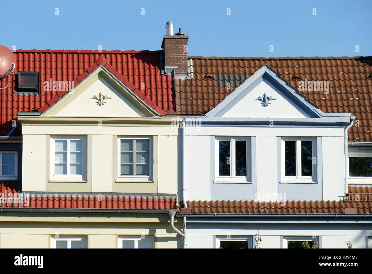 row house, old house, row houses, old houses Stock Photo - Alamy