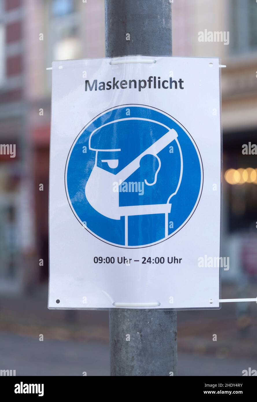 mandatory face masks Stock Photo - Alamy