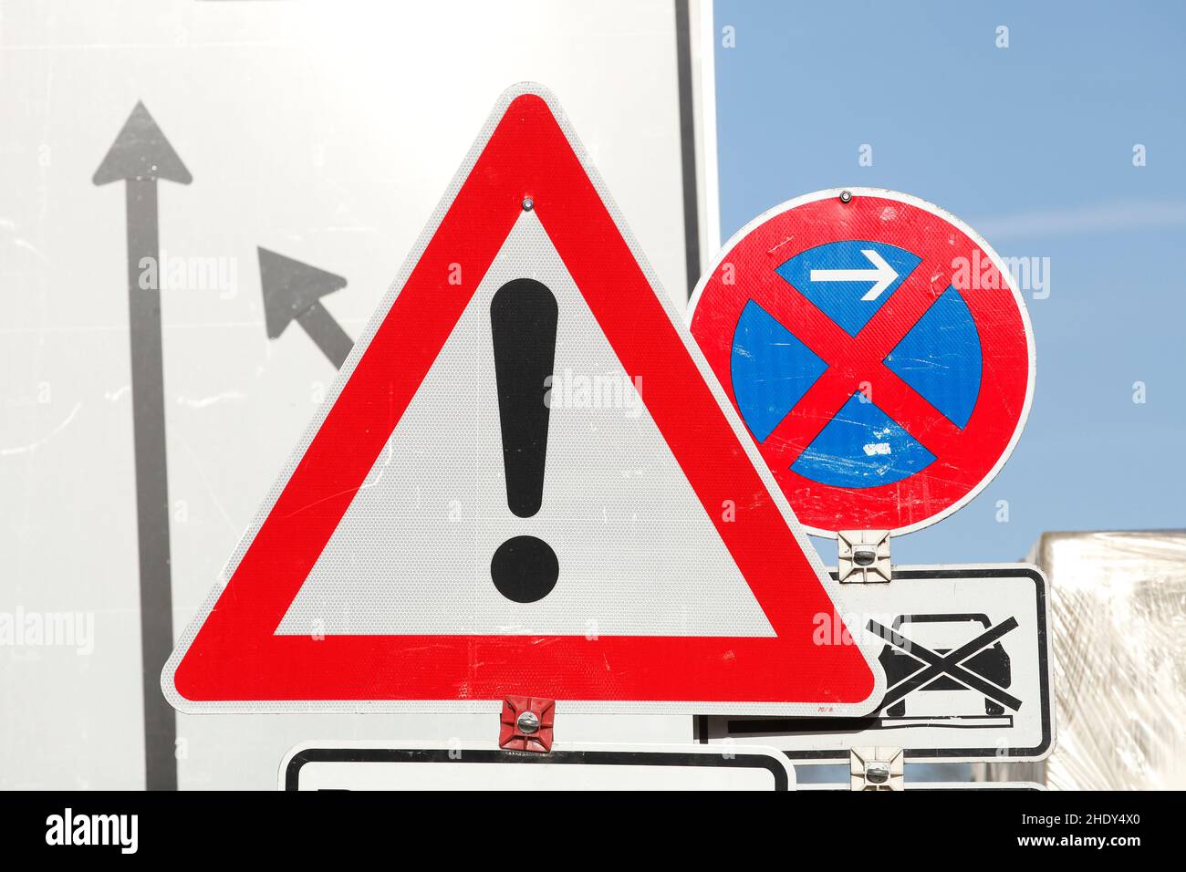 traffic sign, danger point, road sign, road signs, traffic signs ...