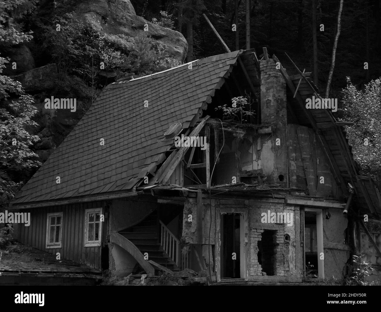 house, run down, ruin, houses, shabby, ruins Stock Photo - Alamy