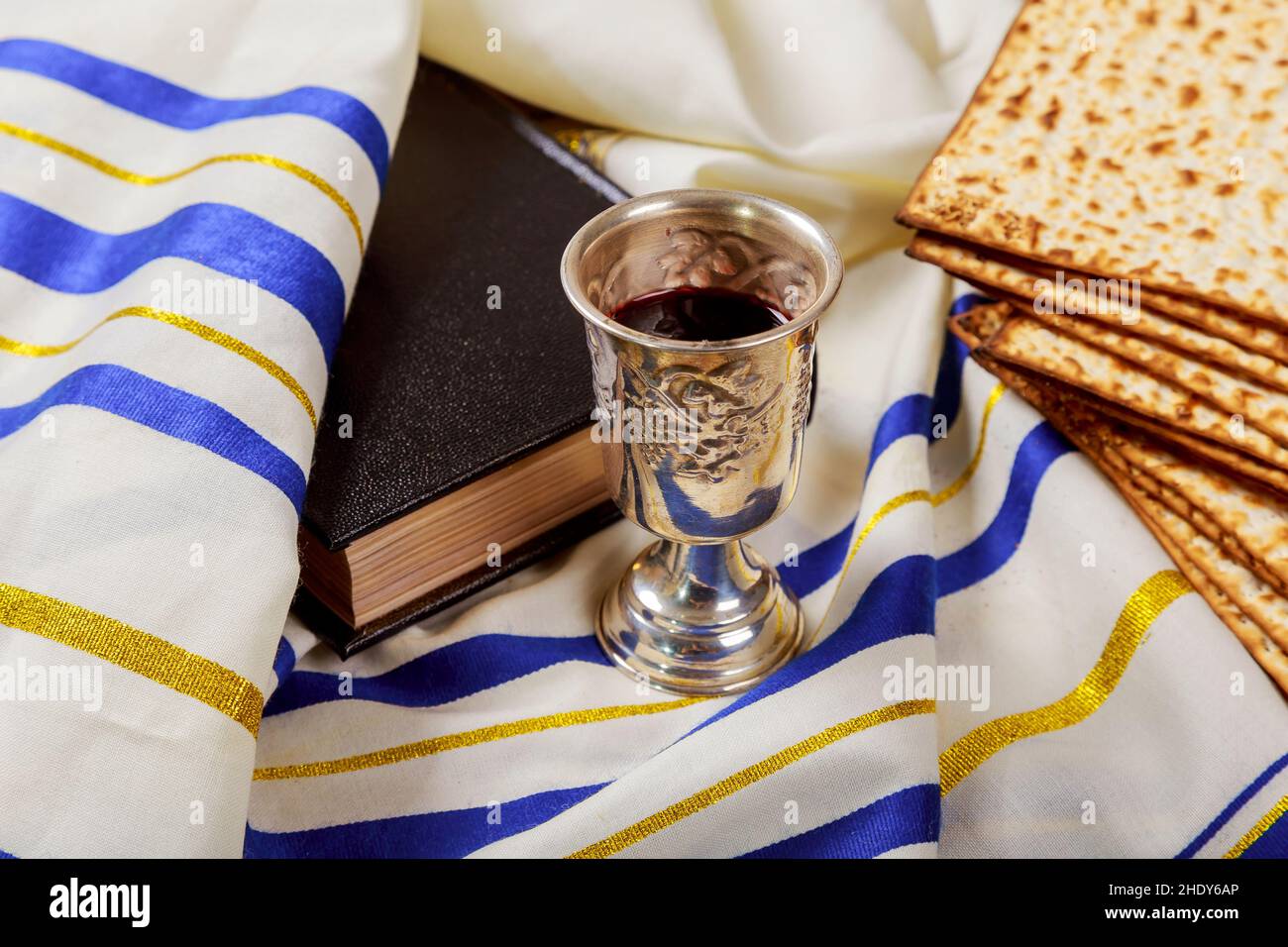 Jewish meals hi-res stock photography and images - Alamy