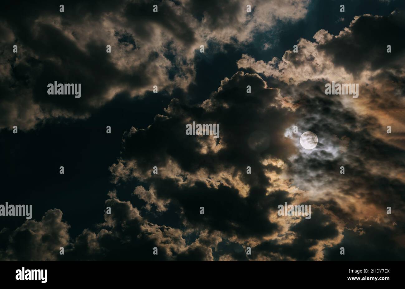 moon, overcast, night sky, moons, overcasts, night skies Stock Photo ...