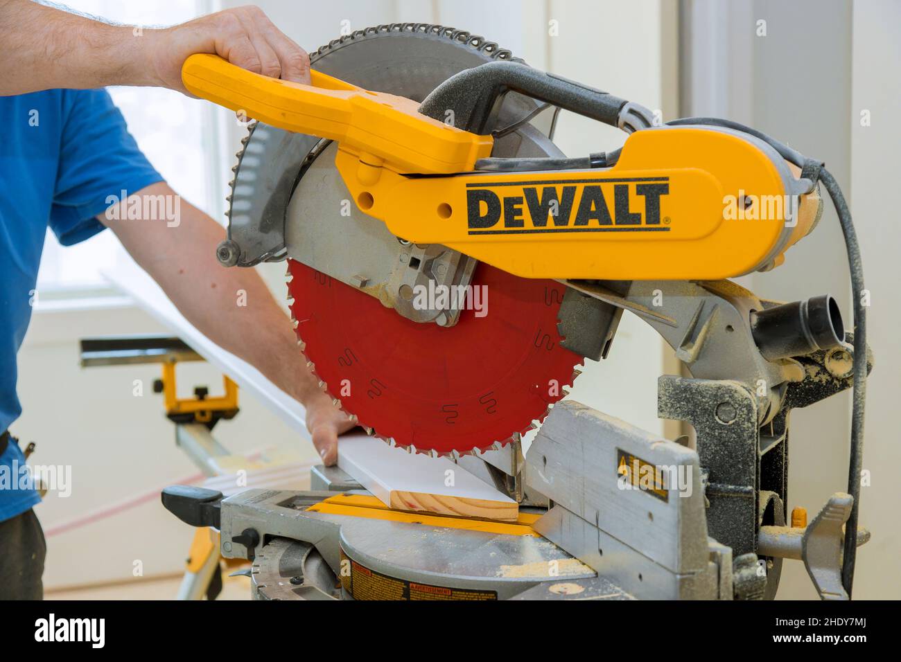 Circular logos hi-res stock photography and images - Alamy