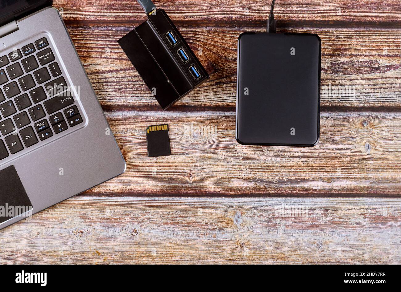 Computers hard disks drives hi-res stock photography and images - Alamy