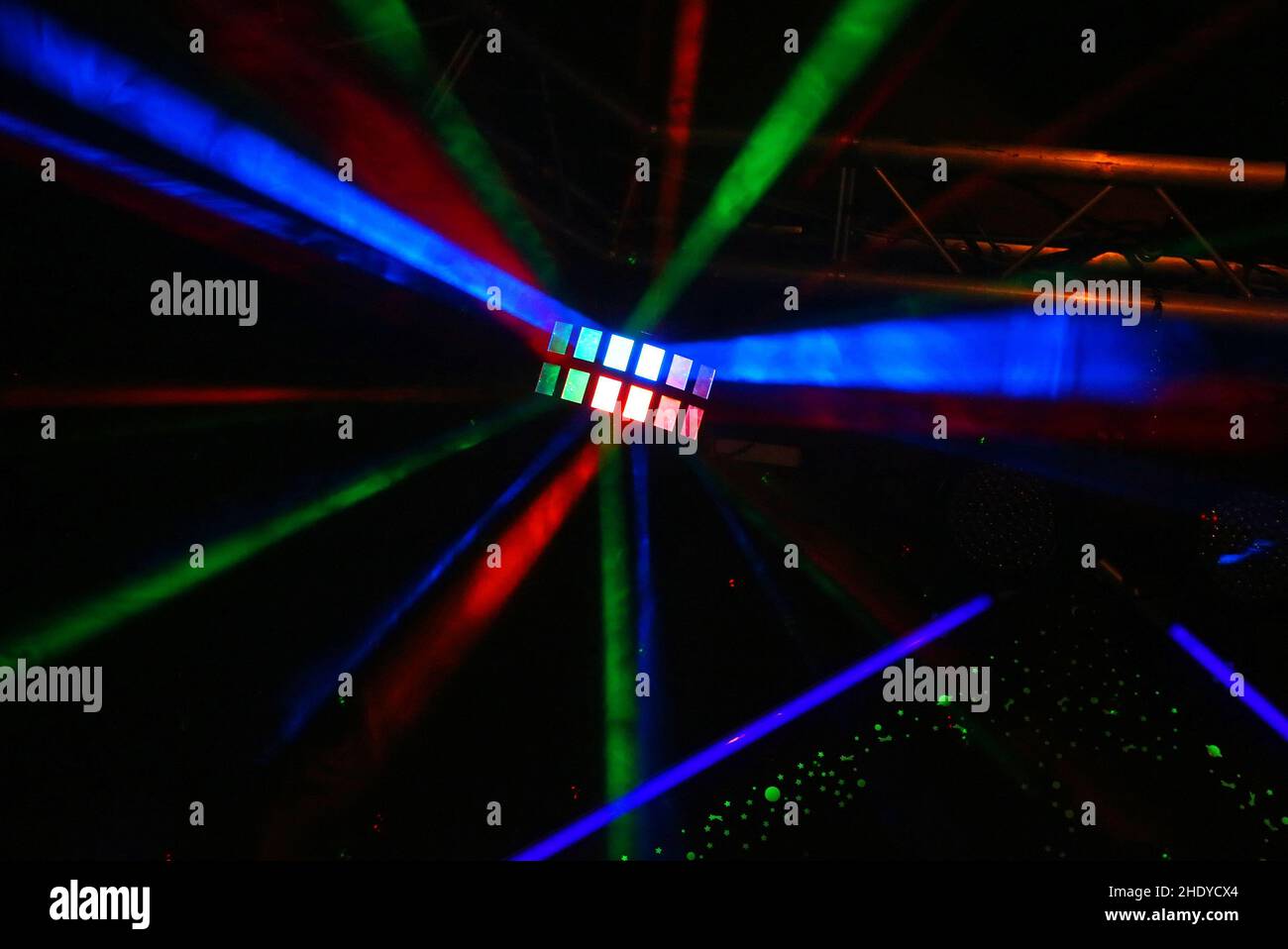 Shows technique hi-res stock photography and images - Alamy