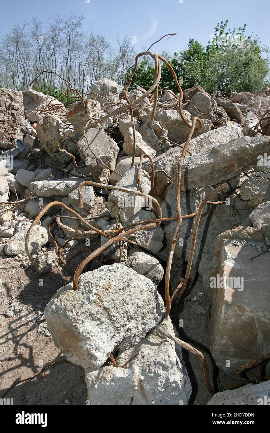 Rubble construction hi-res stock photography and images - Alamy