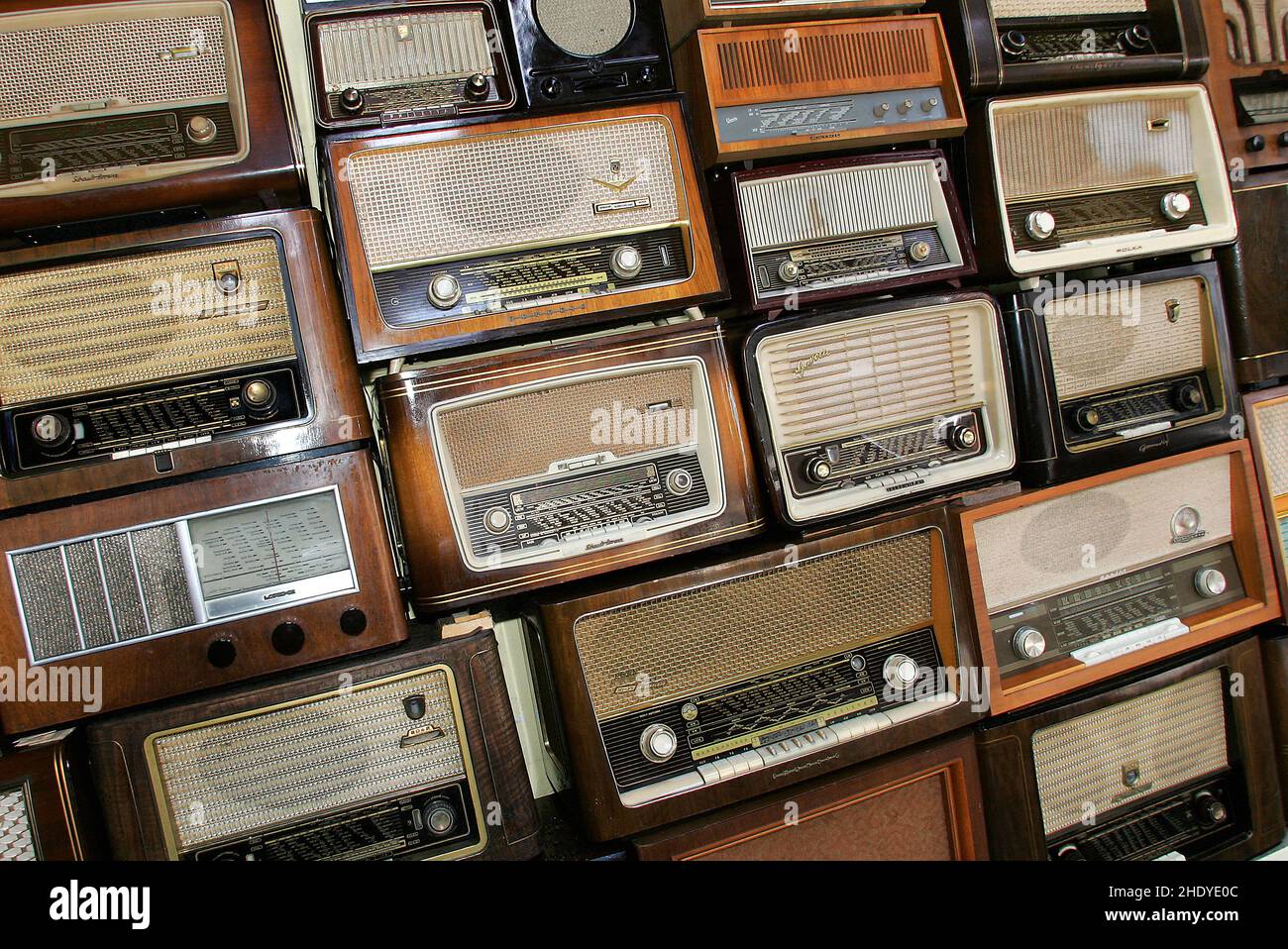 Tube frames hi-res stock photography and images - Alamy