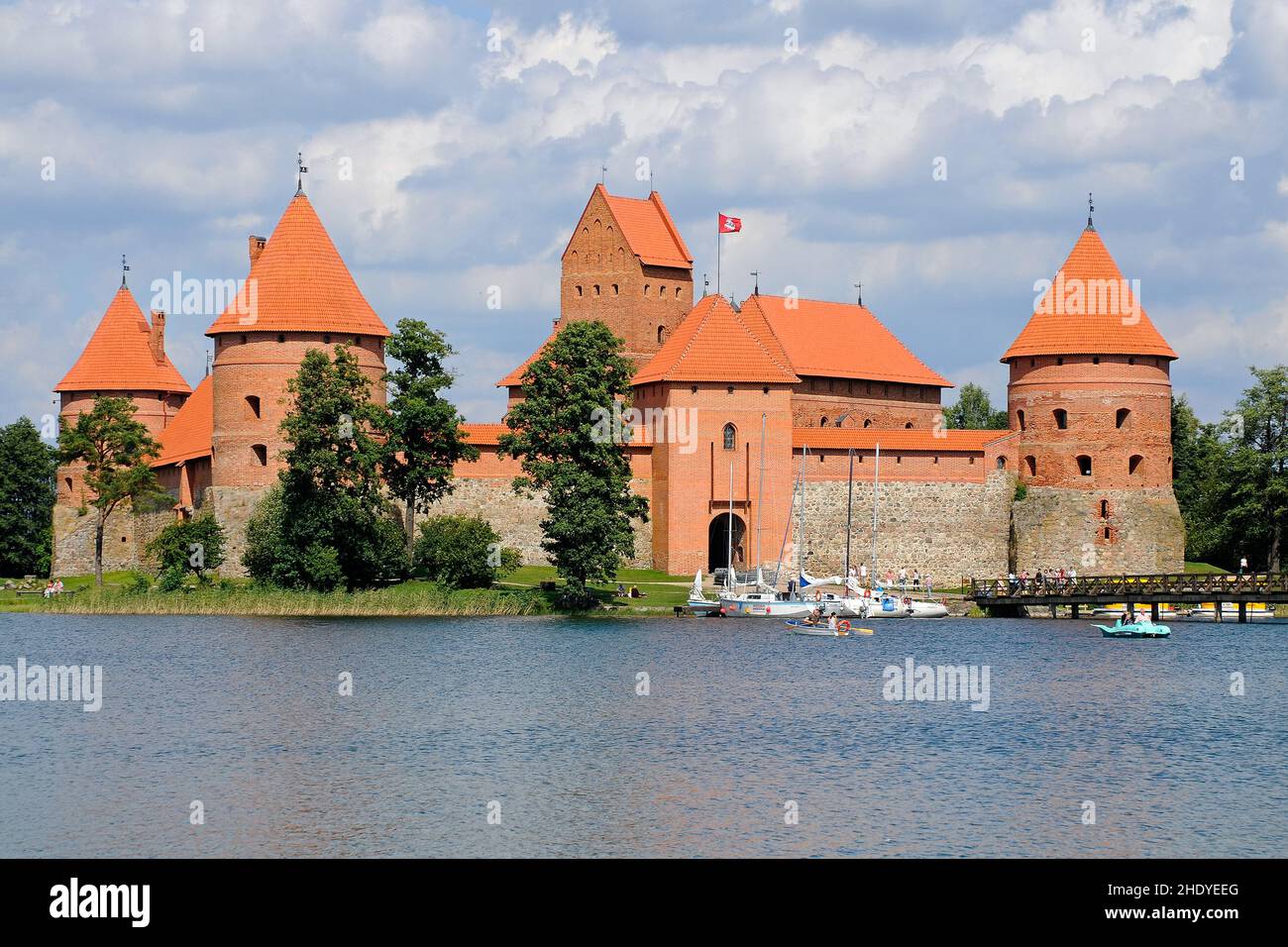 water castle, trakai castle, water castles Stock Photo - Alamy