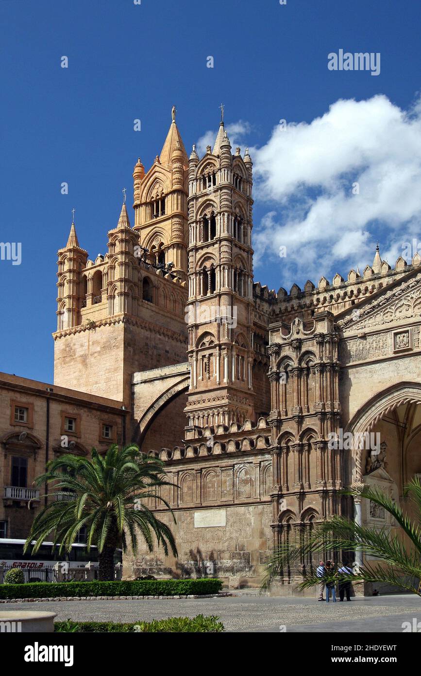 cathedral monreale, cathedral monreales Stock Photo - Alamy
