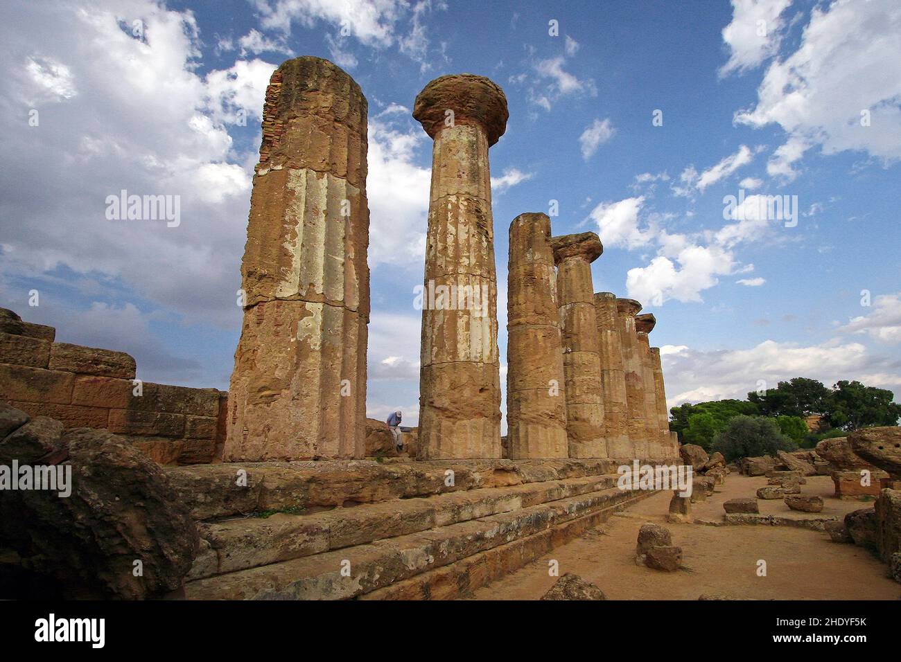 columns, agrigento, valley of the temples, cleft, column, agrigentos ...