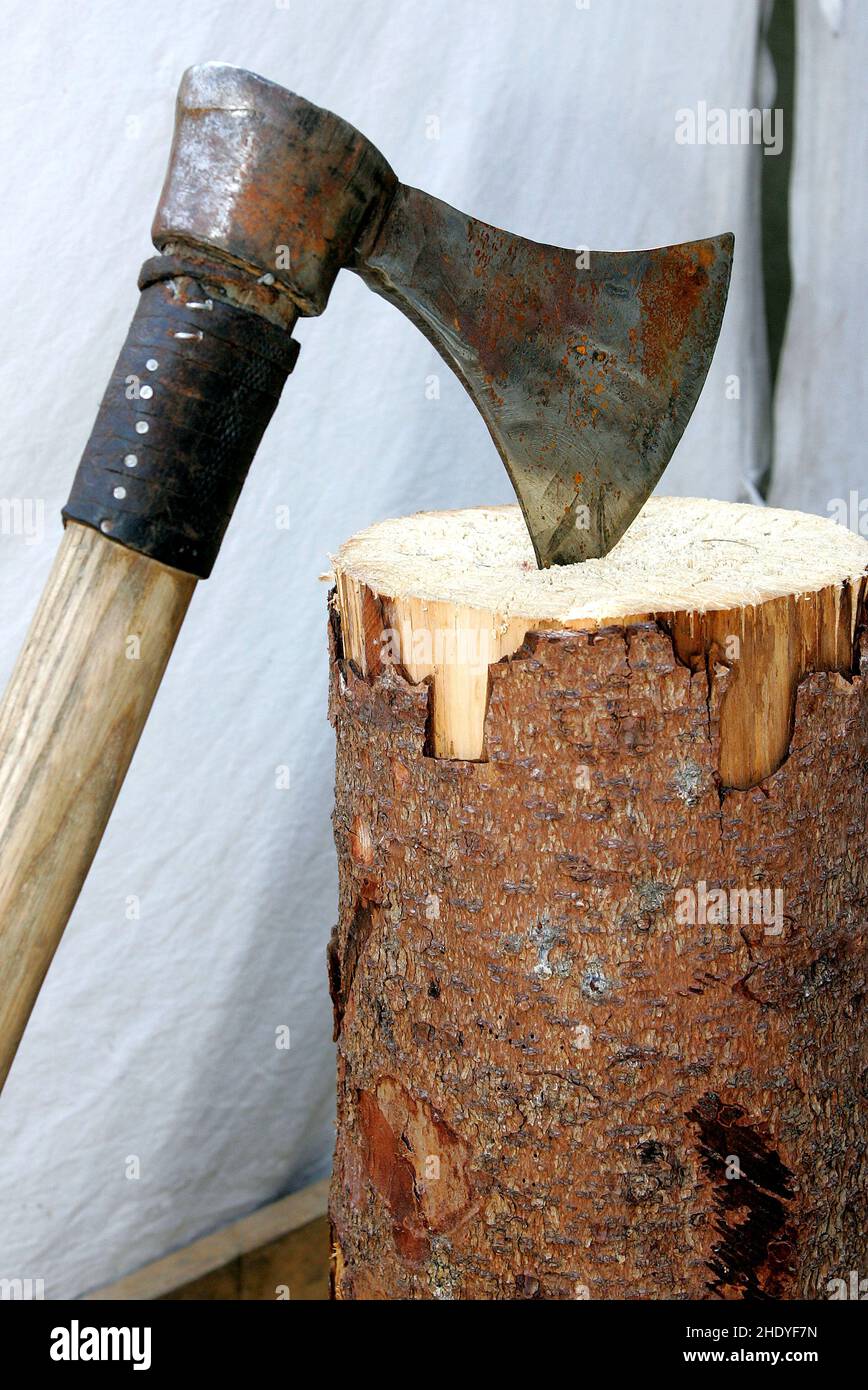 Ax axes hi-res stock photography and images - Alamy