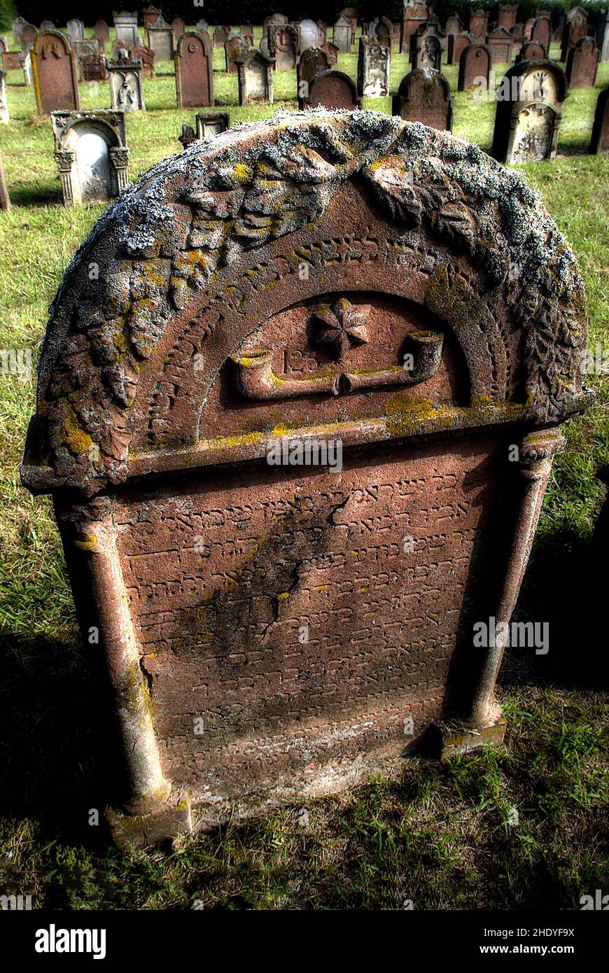 gravestone, jewish cemetery, gravestones, headstone, headstones ...