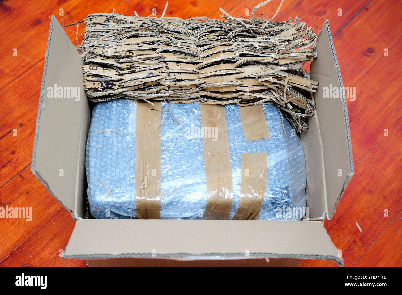 Fast parcel hi-res stock photography and images - Alamy