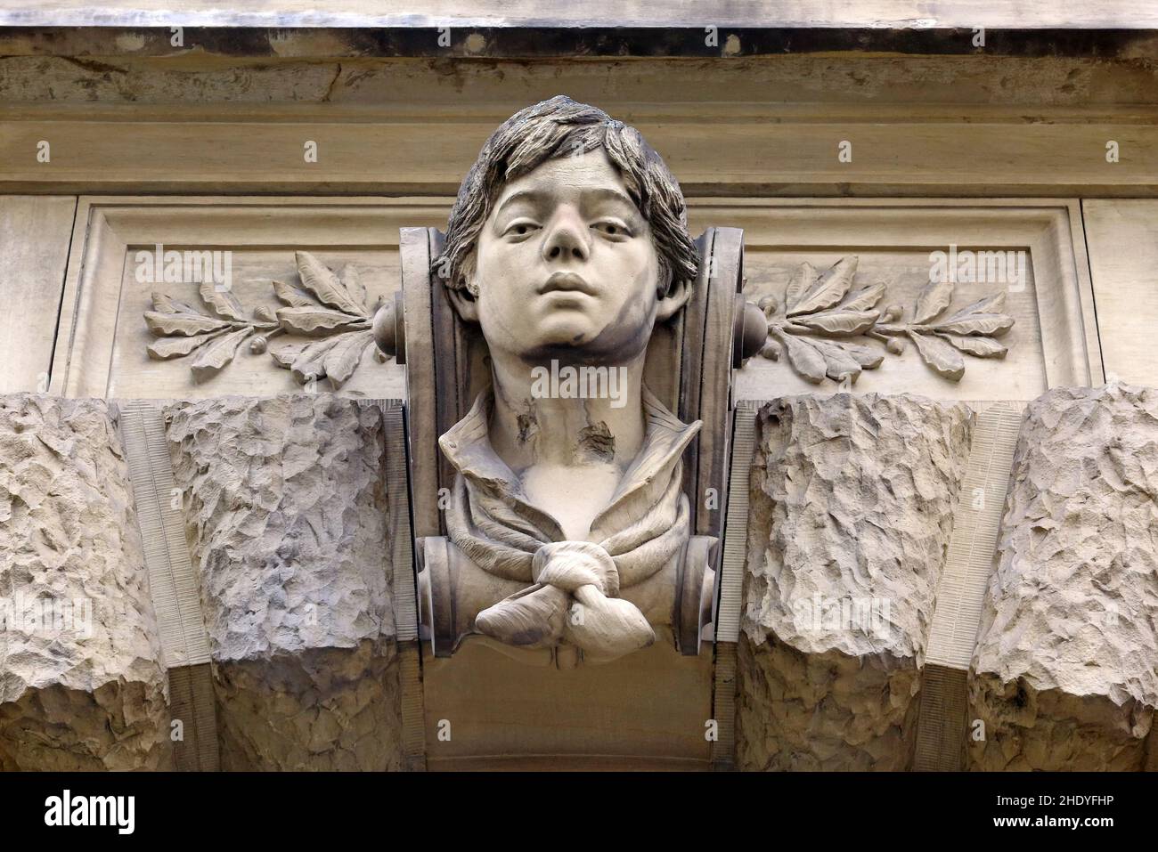 stone head, stone heads Stock Photo - Alamy