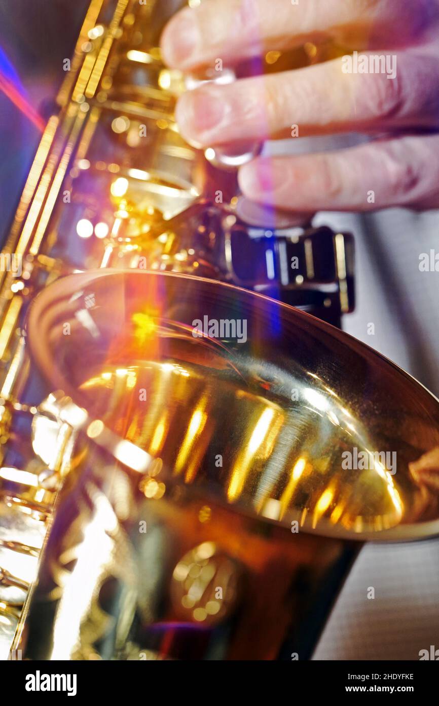 Saxophone body hi-res stock photography and images - Alamy