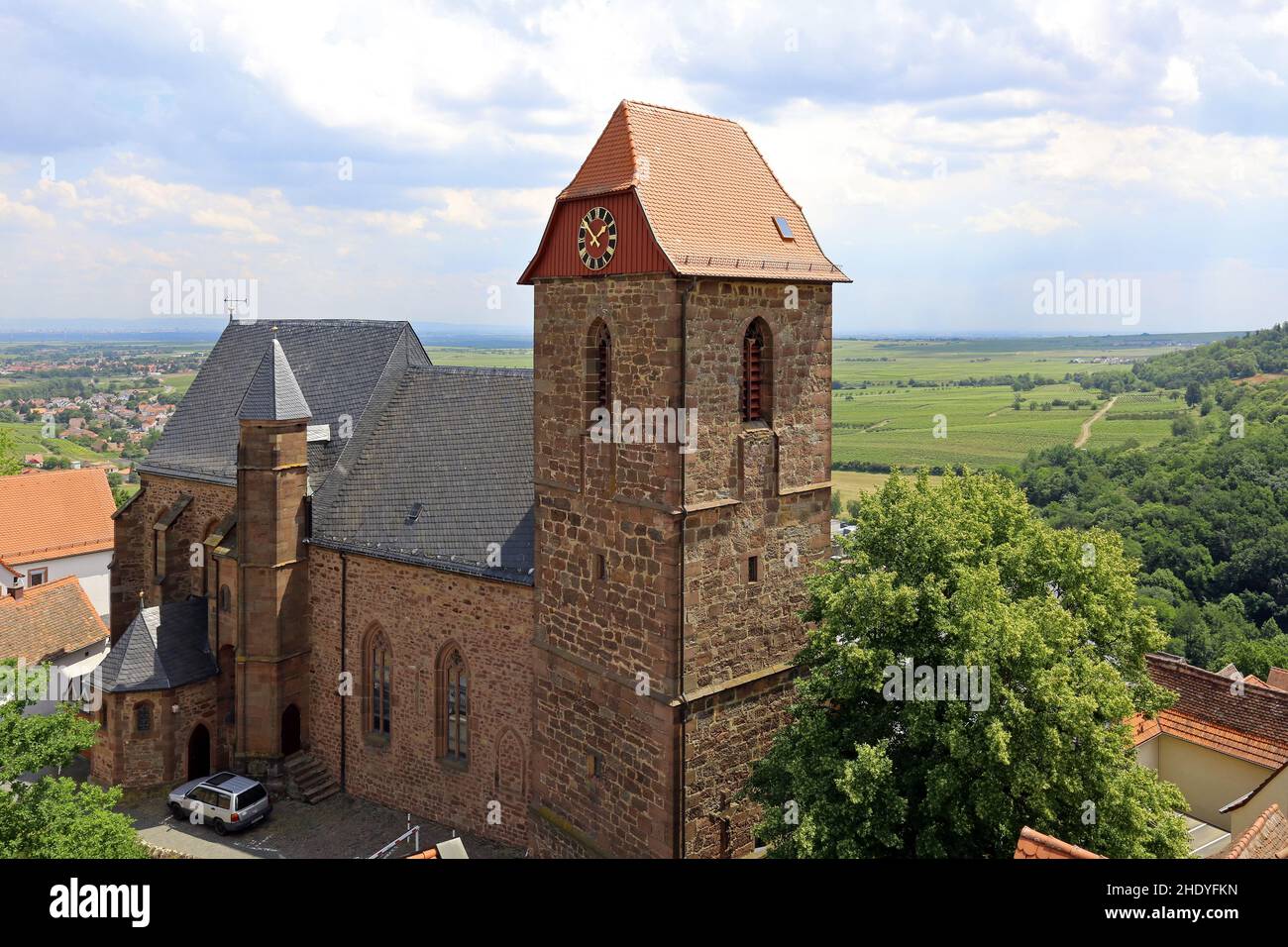 st. nicholas, neuleiningen, neuleiningens Stock Photo - Alamy