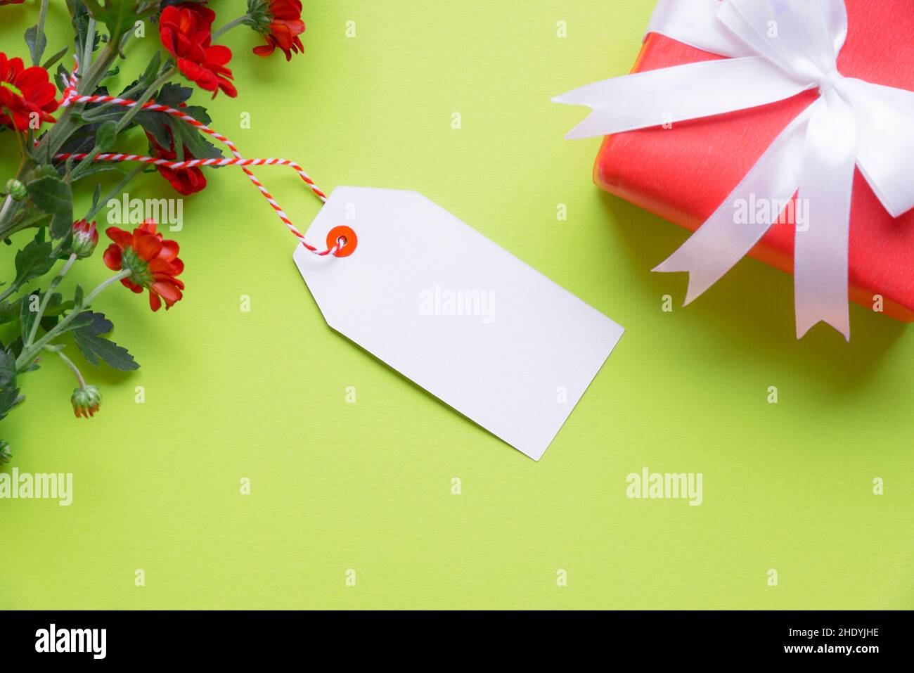 Gift labels hi-res stock photography and images - Alamy