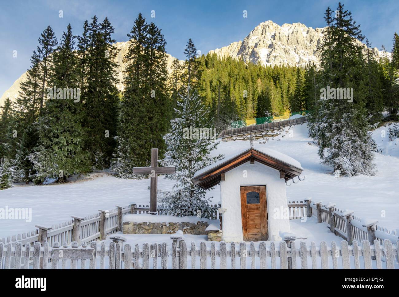 Natures winter architecture hi-res stock photography and images - Alamy