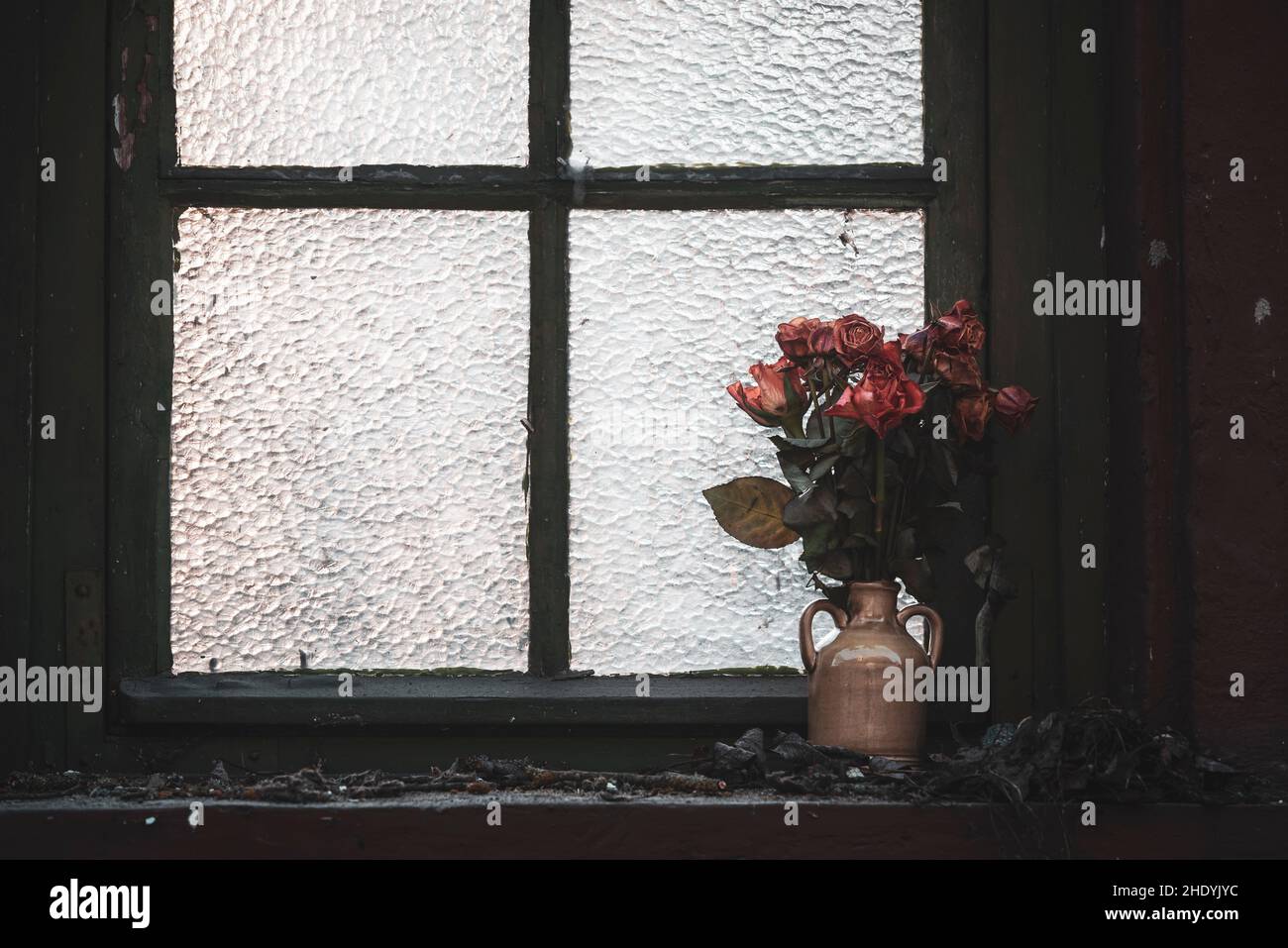 window, rose bouquet, windows, rose bouquets Stock Photo - Alamy