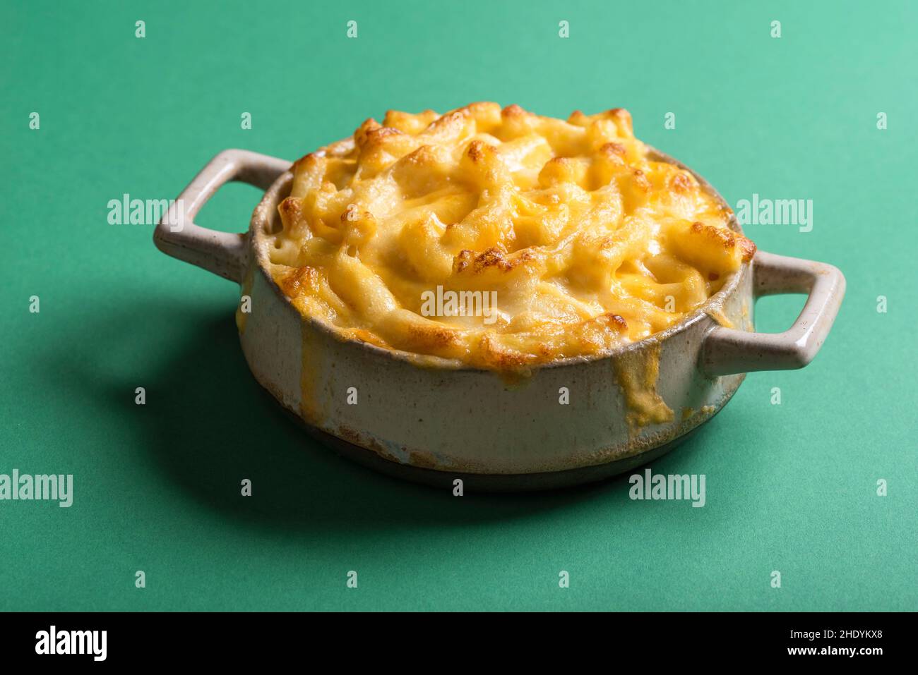 fast food, macaroni and cheese, fastfood Stock Photo - Alamy