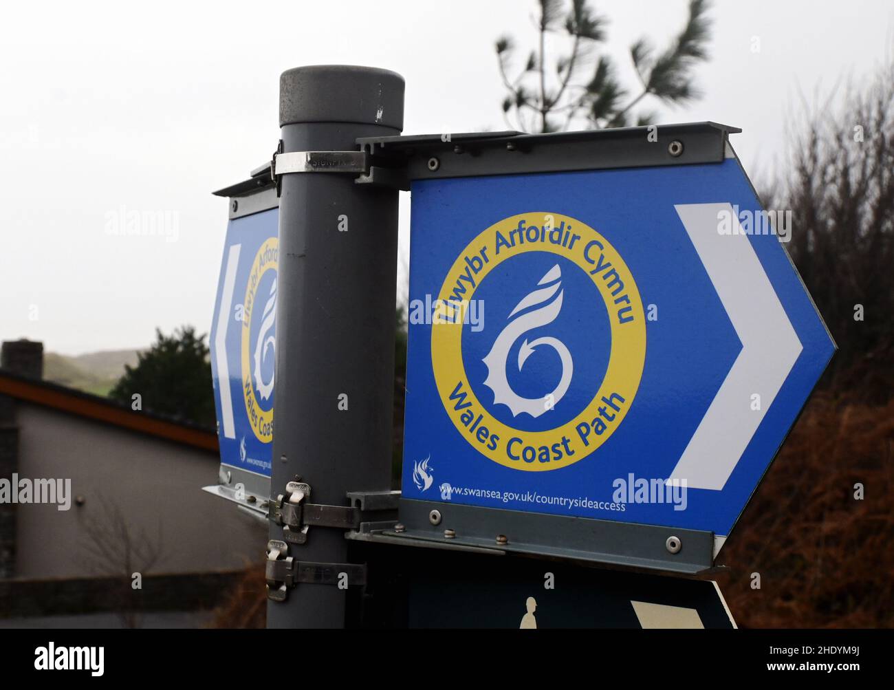 Wales Coast Path Signs Picture by Richard Williams Stock Photo - Alamy