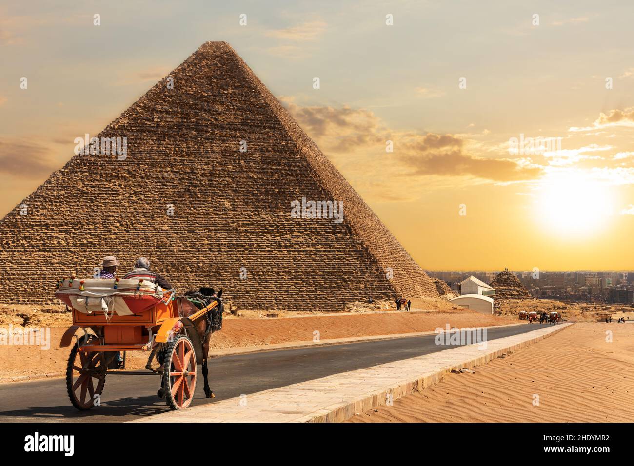 street, horsedrawn, giza necropolis, road, roads, streets, horsedrawns ...