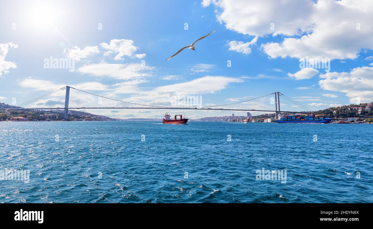 bosphorus, bosphorus bridge, bosphorus bridges Stock Photo - Alamy