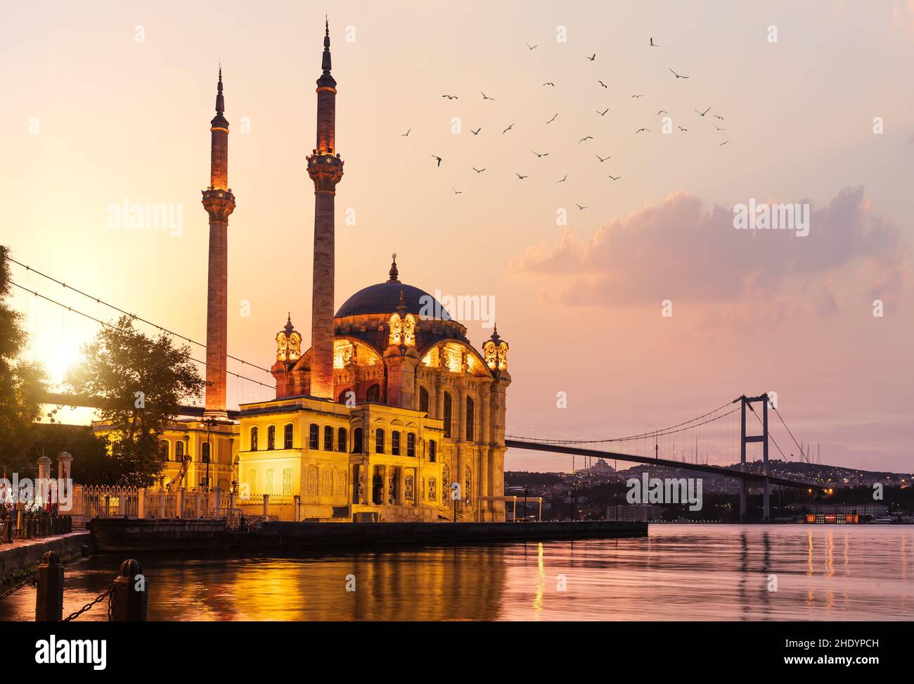mosque, bosphorus, istanbul, mosques, istanbuls Stock Photo - Alamy