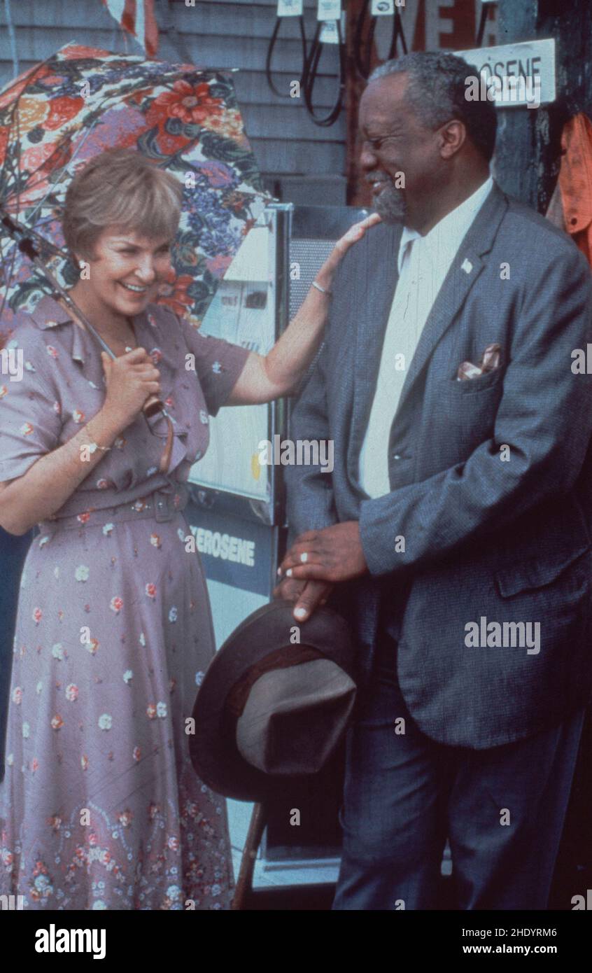 Los Angeles.CA.USA. Joanne Woodward and Paul Winfield in (C)Hallmark TV ...